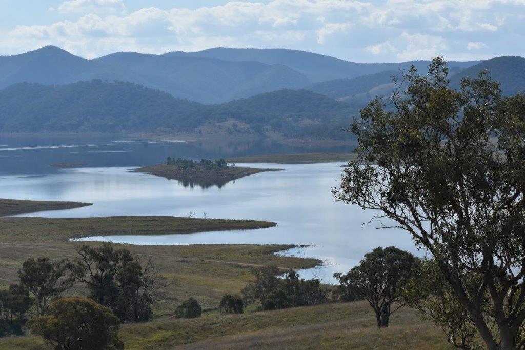 Windamere Dam & Cudgegong Cemetery. – Mudgee Bushwalking and Bike ...